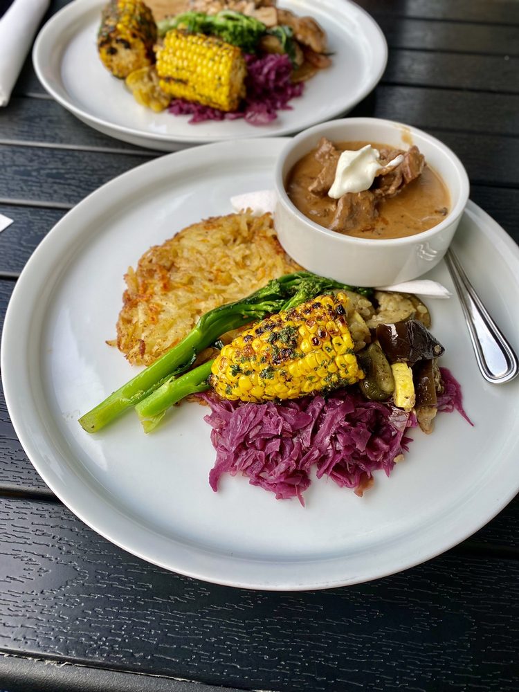 THE BAVARIAN INN RESTAURANT - Updated August 2025 - 285 Photos & 36 ...