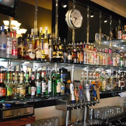 COMMODORE LOUNGE - Updated December 2025 - 48 Photos & 66 Reviews ...