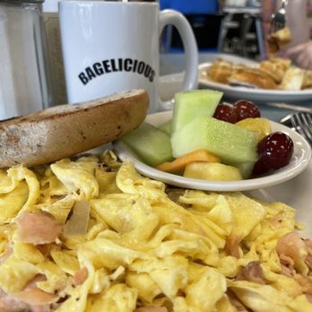 BAGELICIOUS - Updated July 2024 - 122 Photos & 258 Reviews - 1255 ...