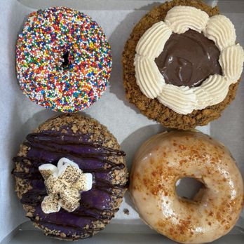 MOONBRIDGE DOUGHNUT STUDIO - Updated August 2024 - 261 Photos & 152 Reviews - 6344 E Spring St ...