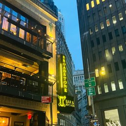 BROADSTONE BAR & KITCHEN - Updated January 2026 - 643 Photos & 406 ...