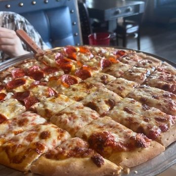 PAISANS PIZZERIA & BAR - Updated October 2025 - 310 Photos & 548 ...