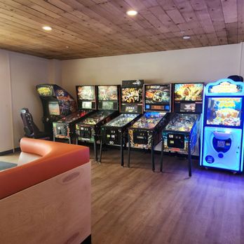 PLAY EUGENE - Updated October 2025 - 32 Photos & 17 Reviews - 232 W 5th Ave, Eugene, Oregon ...