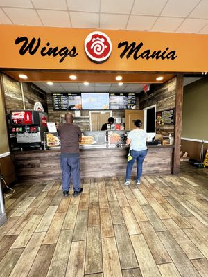 WINGS MANIA - Updated December 2025 - 88 Photos & 109 Reviews - 1977 ...