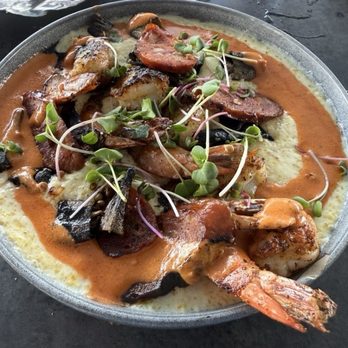 MAKOS MARINA BAR & GRILL - Updated January 2026 - 85 Photos & 56 ...