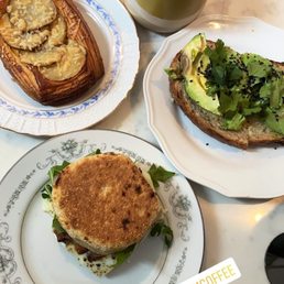 MOM ‘N ‘EM COFFEE & WINE - Updated July 2025 - 266 Photos & 142 Reviews ...