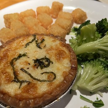 CORNER 16 - Updated January 2026 - 220 Photos & 326 Reviews - 1640 Bob ...