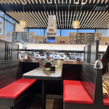 KURA REVOLVING SUSHI BAR - Updated December 2025 - 216 Photos & 83 ...