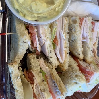 METRO DELI - Updated July 2024 - 103 Photos & 90 Reviews - 104 S Monroe ...