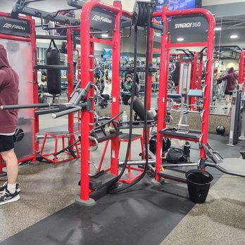 FITNESS 19 - Updated August 2024 - 161 Photos & 565 Reviews - 706 East ...