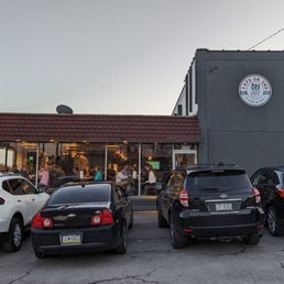 TAPS ON 2ND TAVERN AND GRILL - Updated January 2026 - 14 Photos & 25 ...