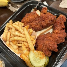 DAVE’S HOT CHICKEN - Updated January 2026 - 225 Photos & 136 Reviews ...