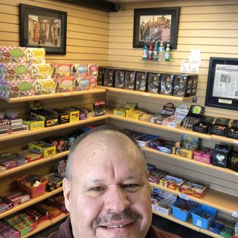 CHUMLEES CANDY ON THE BLVD - Updated June 2025 - 75 Photos & 32 Reviews ...