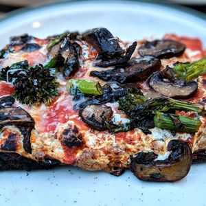 VACE - 125 Photos & 567 Reviews - Pizza - 3315 Connecticut Ave NW ...