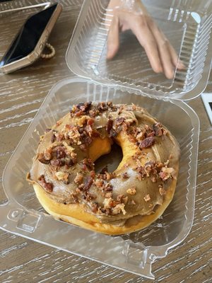 LOCALS DONUTS - Updated October 2025 - 26 Photos & 20 Reviews - 2272 ...