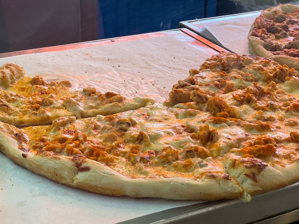 VARSITY PIZZA - 108 Photos & 117 Reviews - 802 S Crouse Ave, Syracuse ...