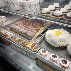 HARRISON BAKERY - 98 Photos & 118 Reviews - 1306 W Genesee St, Syracuse ...