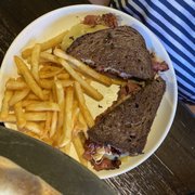 RED’S KITCHEN + TAVERN - 40 Photos & 50 Reviews - American (Traditional ...