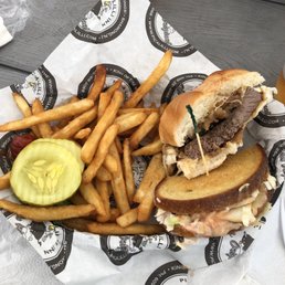 PIC-A-LILLI INN - Updated December 2025 - 332 Photos & 299 Reviews ...