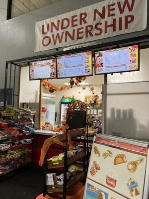 ICE TOWN - Updated December 2025 - 91 Photos & 130 Reviews - 10540 ...