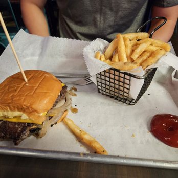 BRGR STOP - Updated August 2024 - 1440 Photos & 1018 Reviews - 4301 ...