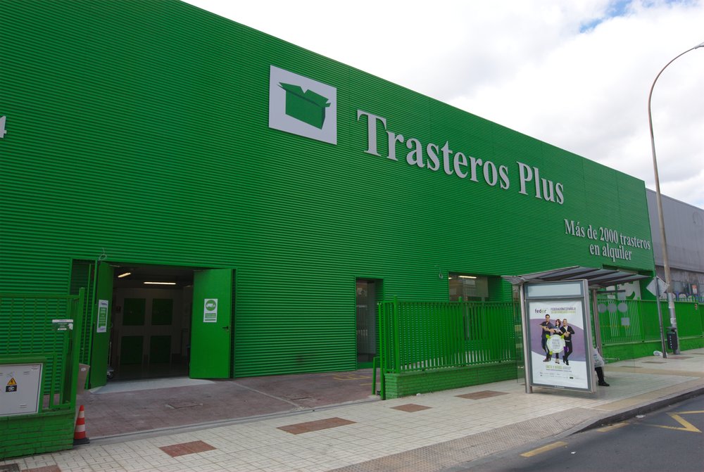 TRASTEROS PLUS - ALQUILER DE TRASTERO EN MÁLAGA JUAN XXIII - 12 Photos ...