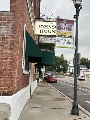 THE JOHNSON HOUSE - Updated March 2025 - 41 Photos & 46 Reviews - 19 S ...