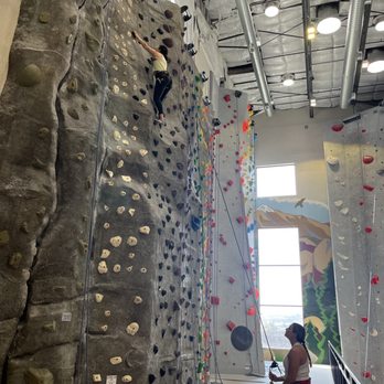 MESA RIM CLIMBING CENTER - MISSION VALLEY - Updated March 2025 - 147 ...