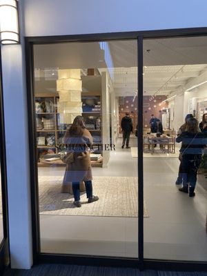 SEATTLE DESIGN CENTER - Updated September 2025 - 19 Photos & 13 Reviews ...