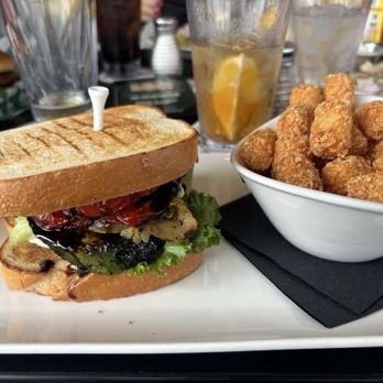 BOOSTERS BAR AND GRILL - Updated December 2024 - 35 Photos & 19 Reviews ...