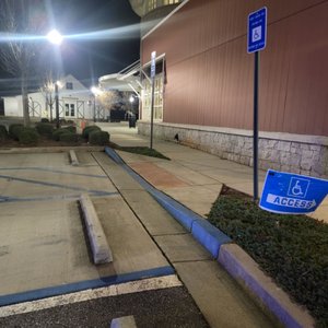 EAST ROSWELL LIBRARY - Updated December 2024 - 13 Photos & 16 Reviews ...