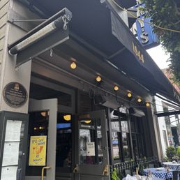 PERRY’S - SAN FRANCISCO - Updated January 2026 - 354 Photos & 741 ...