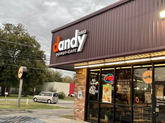 DANDY DONUTS - Updated January 2026 - 14 Photos & 13 Reviews - 700 ...