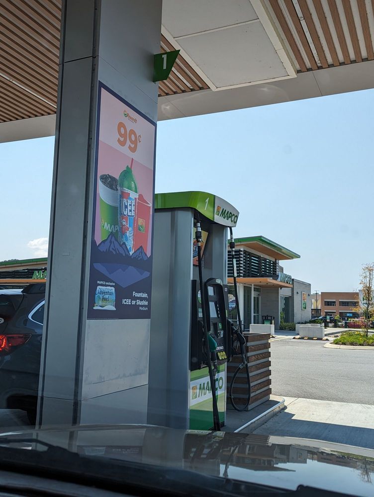 MAPCO EXPRESS - Updated October 2025 - 13 Photos - 2160 Winfield Dunn ...