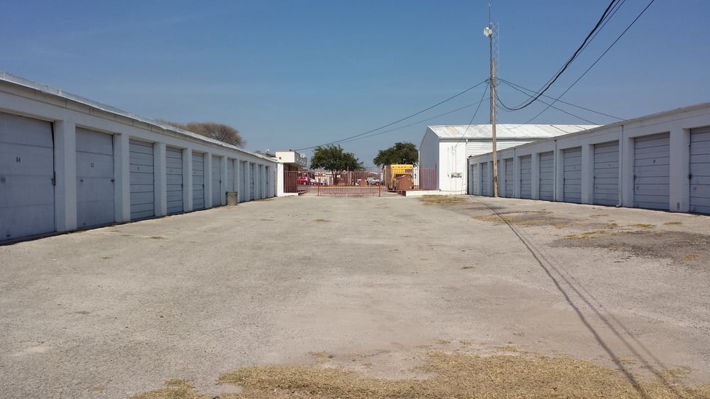 DEL RIO MINI STORAGE - Updated July 2024 - 108 Kings Way, Del Rio ...