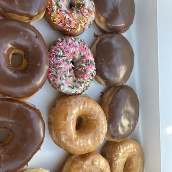 FRESH DONUT & DELI - Updated February 2025 - 259 Photos & 400 Reviews ...