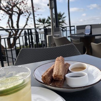 CAYS LOUNGE - Updated July 2025 - 89 Photos & 38 Reviews - 4000 Loews ...