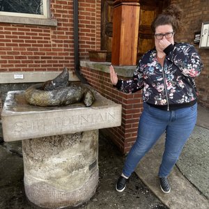 SHIT FOUNTAIN - 60 Photos & 61 Reviews - 1001 N Wolcott Ave, Chicago ...