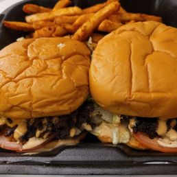 HOT BUNZ - Updated January 2026 - 499 Photos & 423 Reviews - 3084 ...