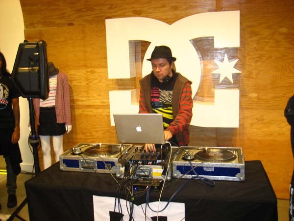 IN A BIND SIGNS - Updated January 2025 - Request a Quote - 35 Photos ...