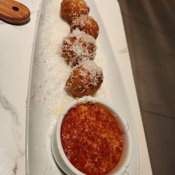 LUNA BY GIADA - Updated April 2024 - 105 Photos & 54 Reviews - 4747 N ...