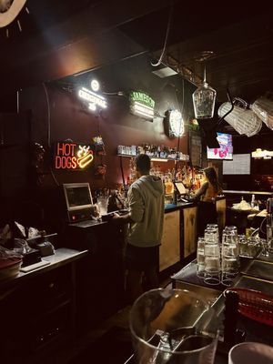 THE METROPOLE COMMUNITY PUB - Updated July 2024 - 57 Photos & 68 ...