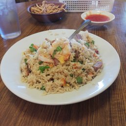 GOLDEN CHICKEN INN - Updated July 2025 - 262 Photos & 234 Reviews - 701 ...