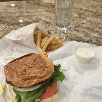 JUICY’S GIANT HAMBURGERS - Updated July 2024 - 132 Photos & 157 Reviews ...