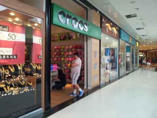 CROCS - Updated January 2025 - STN cj J lj T9, Brasília - DF, Brazil ...