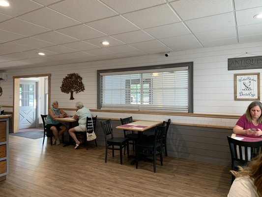 THE OAKS FAMILY RESTAURANT - Updated November 2025 - 79 Reviews & 18 ...