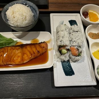 KAMON SUSHI - Updated July 2024 - 2611 Photos & 1085 Reviews - 17855 ...