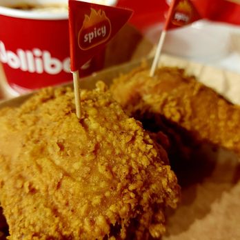 JOLLIBEE - Updated January 2026 - 144 Photos & 59 Reviews - 334 Yonge ...