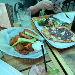BRIDGE VIEW TAVERN & BEER GARDEN - Updated December 2025 - 1045 Photos ...