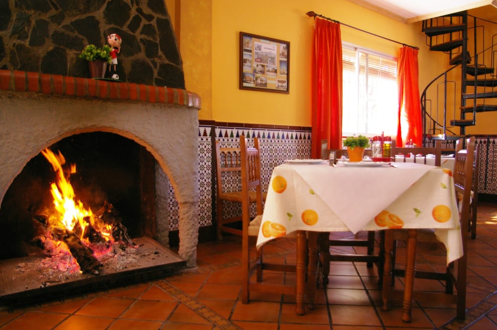 LOS NARANJOS - Updated April 2024 - 11 Photos - Avenida del Valle, Gers ...